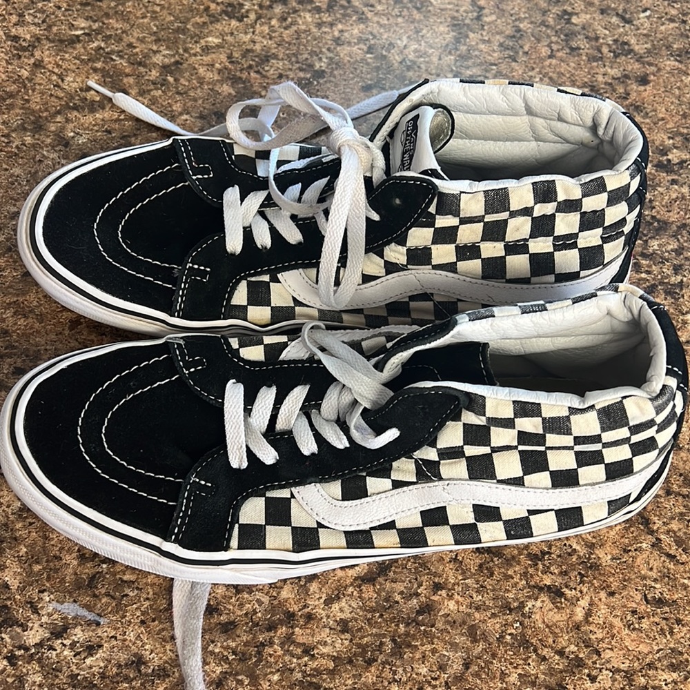 Vans Black & White Checkered High Top Sneakers - Gem